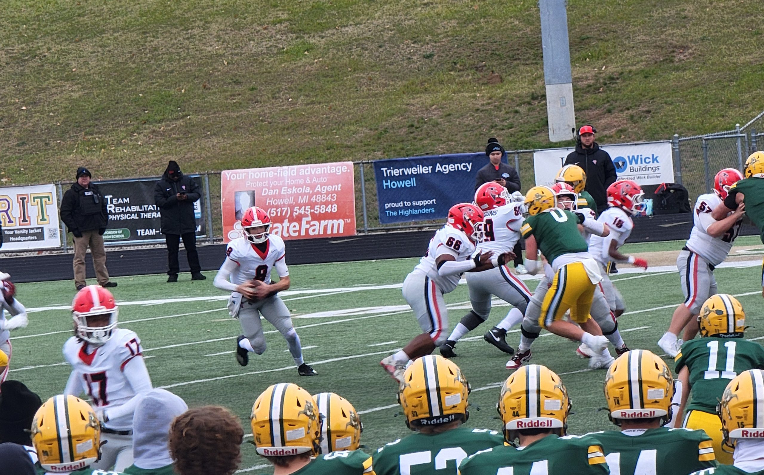 East Kentwood scores 49 points for third straight week in district ...